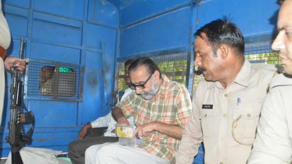 Moninder Singh Pandher (Nithari Case) Age, Family, Biography ...