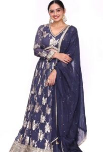 Shruti Marathe Height, Age, Family, Biography » StarsUnfolded