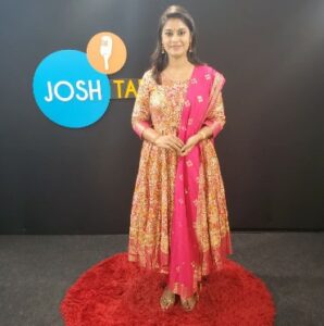 Soniya Akula (Bigg Boss Telugu Season 8) Height, Family, Biography ...