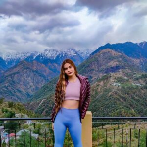 Rachel Gupta Height, Age, Family, Biography » StarsUnfolded