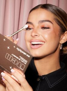 Addison Rae Height, Age, Family, Biography » StarsUnfolded