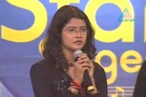 Amrutha Suresh Height, Age, Husband, Family, Biography » StarsUnfolded