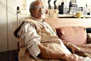 Hrishikesh Mukherjee Age, Death, Wife, Children, Family, Biography ...