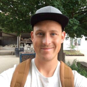 Iain Bethke Height, Age, Wife, Family, Biography » StarsUnfolded