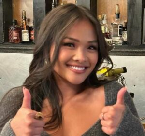 Jenn Tran Age, Boyfriend, Family, Biography » StarsUnfolded