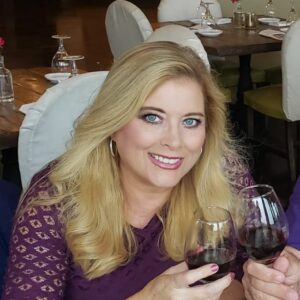 Kelly Cass Age, Husband, Children, Family, Biography » StarsUnfolded