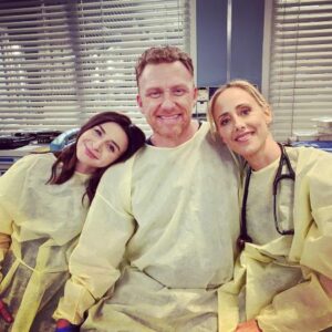 Kim Raver Height, Age, Husband, Children, Family, Biography » StarsUnfolded