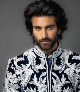 Nadaaniyan Actors, Cast & Crew » StarsUnfolded