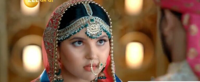 Priya Thakur Height, Age, Family, Biography » StarsUnfolded