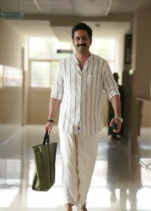Saiju Kurup Height, Age, Wife, Children, Family, Biography » StarsUnfolded
