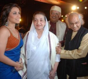 Sandhya Shantaram Age, Death, Husband, Children, Family, Biography ...