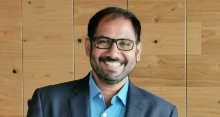 T Sathish Kumar Height, Age, Wife, Children, Family, Biography » StarsUnfolded