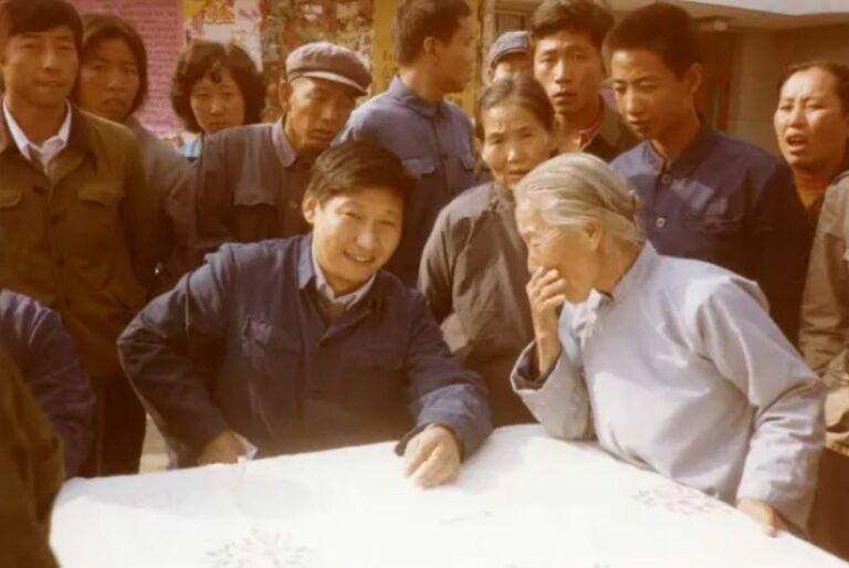 Xi Jinping Height, Age, Wife, Children, Family, Biography » StarsUnfolded