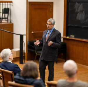 Jay Bhattacharya Age, Wife, Children, Family, Biography » StarsUnfolded