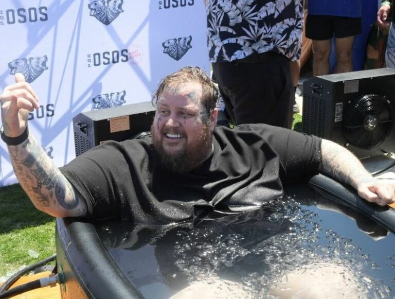 Jelly Roll Height, Age, Girlfriend, Wife, Children, Family, Biography ...