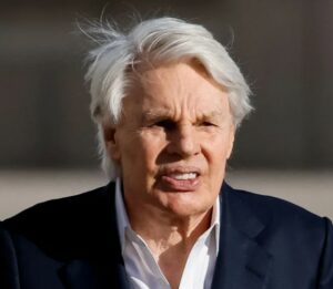 Mike Jeffries Age, Wife, Family, Biography » StarsUnfolded