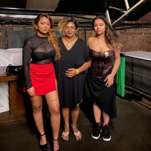 Mohini Dey Height, Age, Husband, Family, Biography » StarsUnfolded