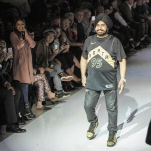 Nav Bhatia Age, Wife, Children, Family, Biography » StarsUnfolded