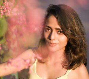 Riya Thiyagarajan (Bigg Boss Tamil 8) Height, Age, Family, Biography ...