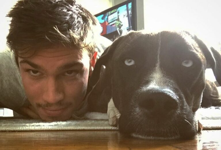 Tanner Novlan Height, Age, Wife, Children, Family, Biography ...