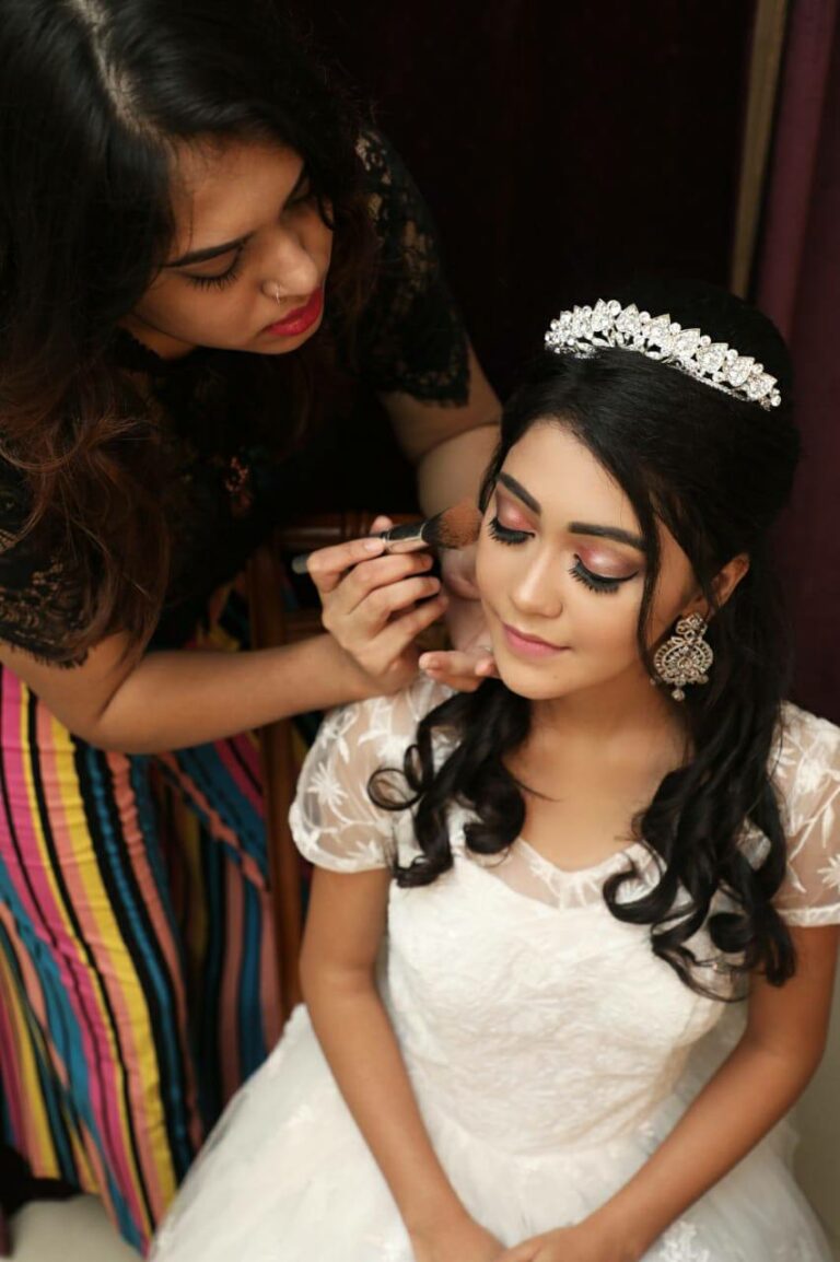 Varshini Venkat (Bigg Boss Tamil 8) Height, Age, Family, Biography ...