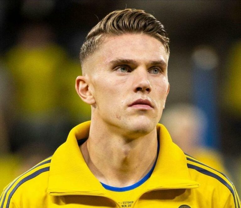 Viktor Gyökeres Height, Age, Girlfriend, Family, Biography » StarsUnfolded