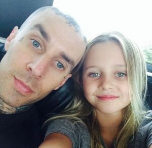 Alabama Barker Height, Age, Boyfriend, Family, Biography » StarsUnfolded