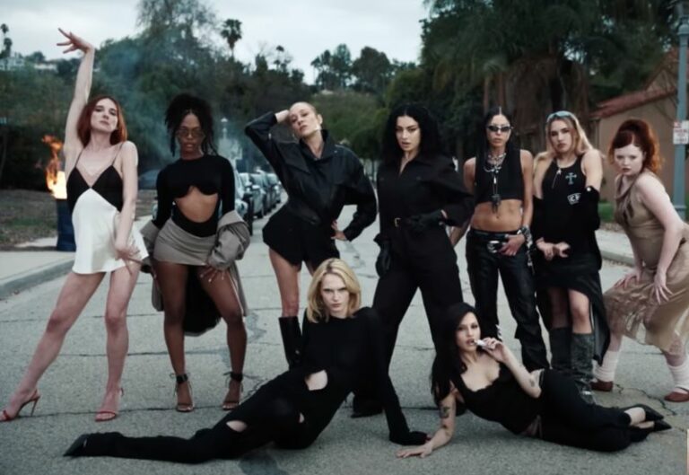 Alex Consani Height, Age, Family, Biography » StarsUnfolded