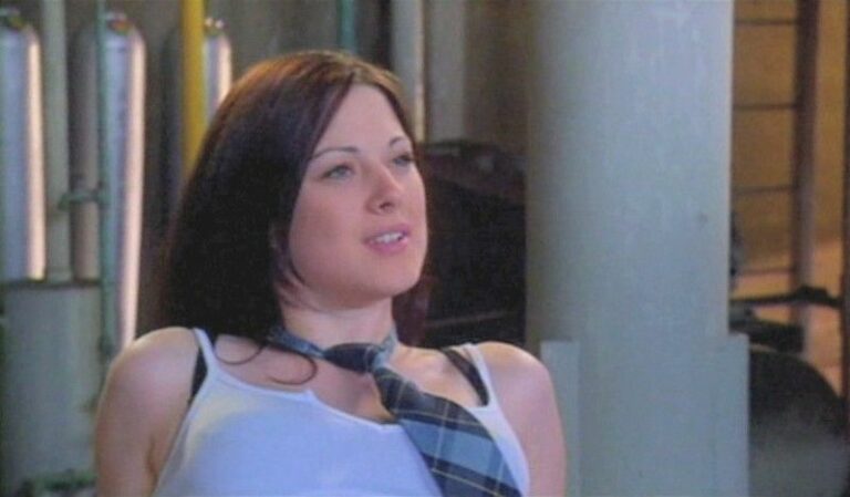 Alexandra Breckenridge Height, Age, Husband, Children, Family, Biography » StarsUnfolded