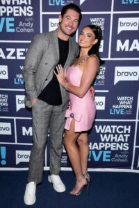 Craig Conover Height, Age, Girlfriend, Family, Biography » StarsUnfolded