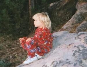 Grace Van Dien Height, Age, Boyfriend, Family, Biography » StarsUnfolded