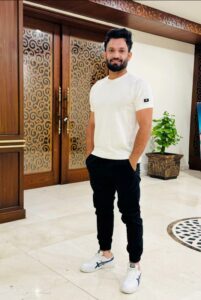 Kamran Ghulam Height, Age, Family, Biography » StarsUnfolded