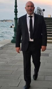 Lior Raz Height, Age, Family, Biography » StarsUnfolded