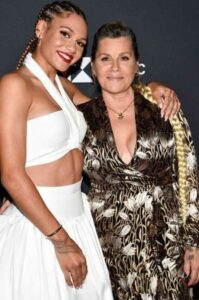 Michelle Moyer Age, Husband, Children, Family, Biography » StarsUnfolded