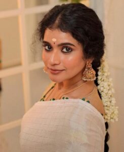 Family Padam Actors, Cast & Crew » StarsUnfolded