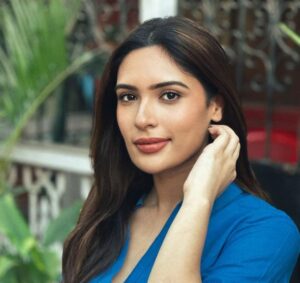 Tarini Kalingarayar Height, Age, Husband, Family, Biography » StarsUnfolded