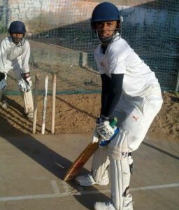 Urvil Patel Height, Age, Family, Biography » StarsUnfolded