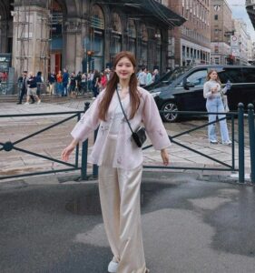 Zhao Lusi Height, Age, Boyfriend, Family, Biography » StarsUnfolded