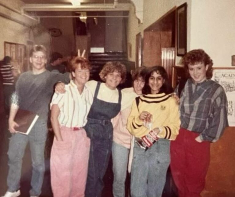 Anita Anand Height, Age, Husband, Family, Biography » StarsUnfolded