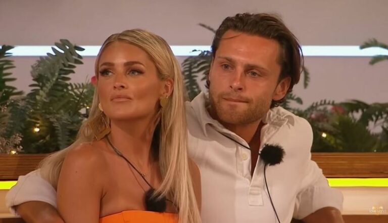 Casey O'Gorman Height, Age, Girlfriend, Family, Biography » StarsUnfolded