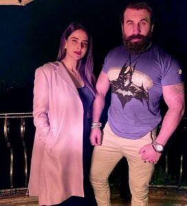 Dodi Khan Height, Age, Wife, Children, Family, Biography » StarsUnfolded