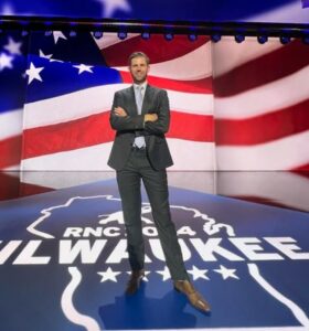 Eric Trump Height, Age, Wife, Family, Biography » StarsUnfolded