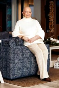 Linda Nolan Age, Death, Husband, Family, Biography » StarsUnfolded