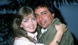 Linda Nolan Age, Death, Husband, Family, Biography » StarsUnfolded