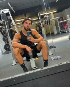 Sammy Root Height, Age, Girlfriend, Biography » StarsUnfolded