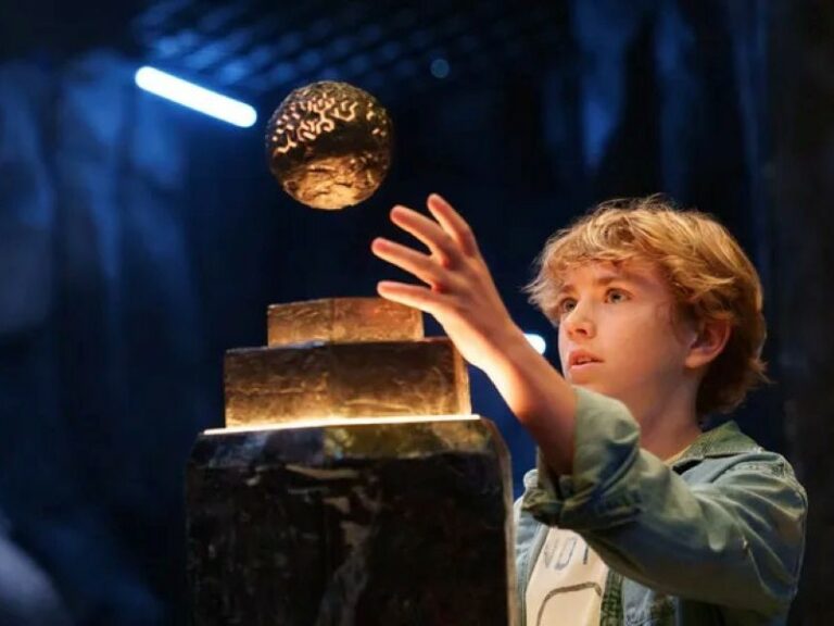 Walker Scobell Height, Age, Family, Biography » StarsUnfolded