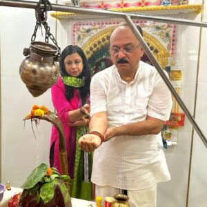 Ashish Sood Age, Caste, Wife, Children, Family, Biography » StarsUnfolded