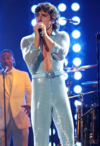 Benson Boone Height, Age, Girlfriend, Family, Biography » StarsUnfolded