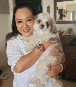 Deepa Narayan Jha Husband, Family, Biography » StarsUnfolded