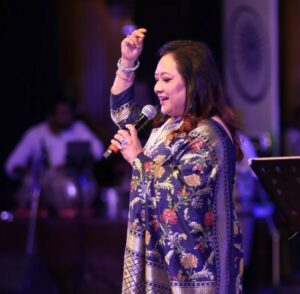 Deepa Narayan Jha Husband, Family, Biography » StarsUnfolded